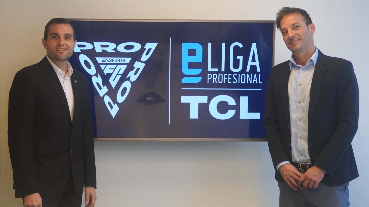 TCL fue presentado como naming sponsor de la eLPF – Liga Profesional de ...